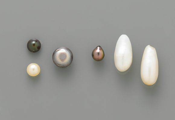 Bonhams : Group of Pearls
