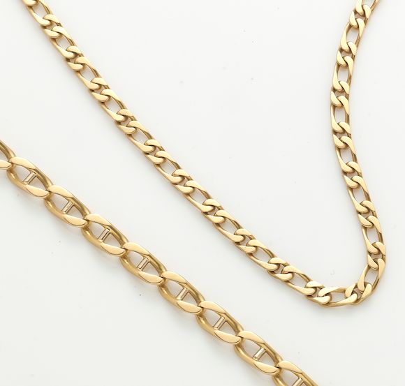 Bonhams : An 18k gold link chain necklace and bracelet