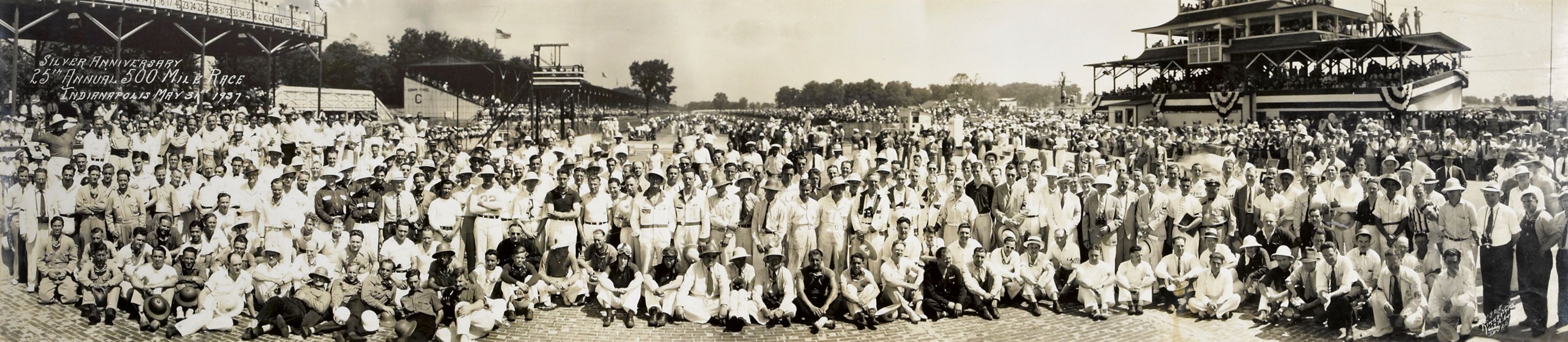 Bonhams Cars : A 1937 Indianapolis 500 panoramic photograph,