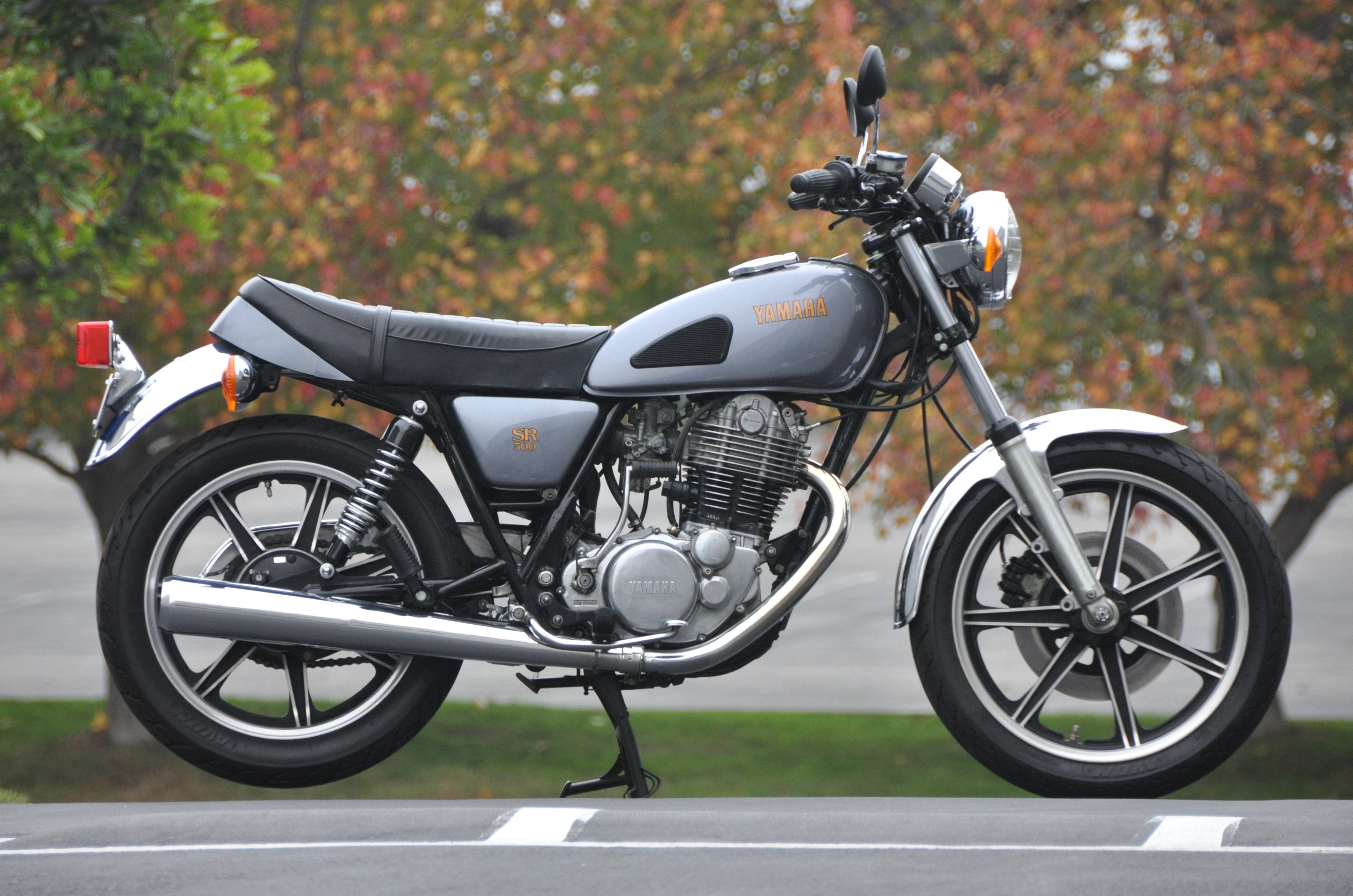 Bonhams Cars : 1981 Yamaha SR500 Frame no. JYA4R800XBA001252 Engine no ...