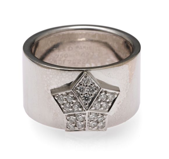 Bonhams : A diamond star motif ring, Fred, Paris