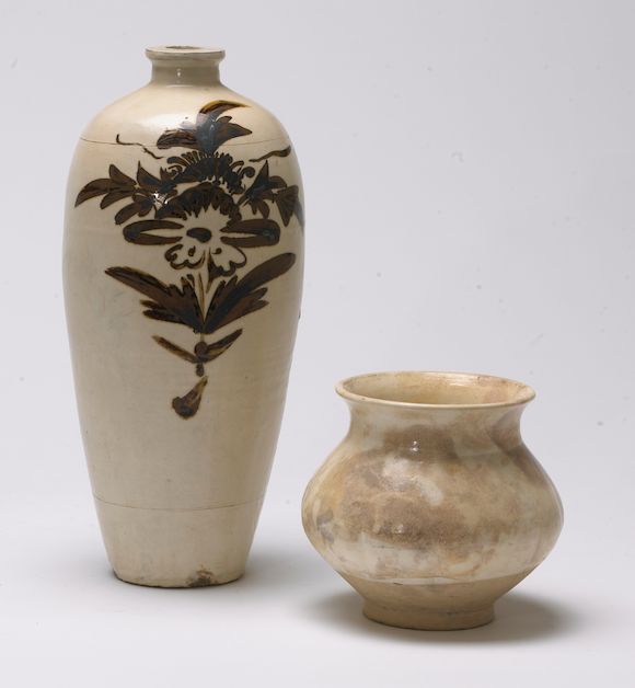 Bonhams : A Cizhou ware slip glazed melon form jar Song dynasty