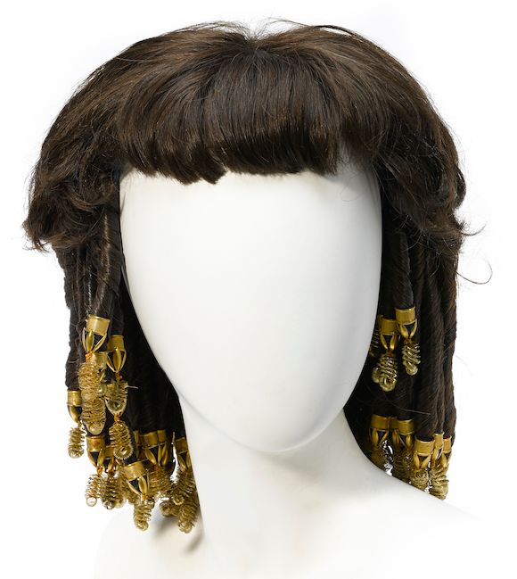Bonhams : An Elizabeth Taylor wig made for Cleopatra