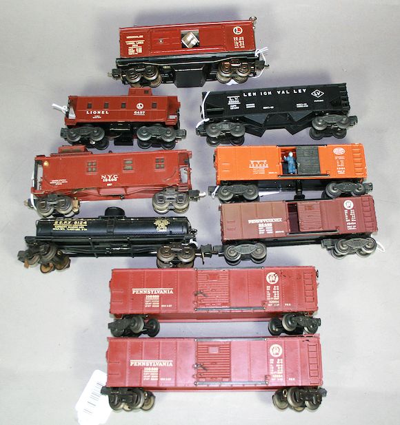 Bonhams : Lionel Freight Car Ensemble