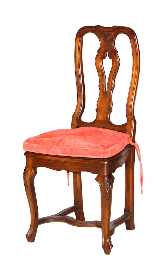 Bonhams : A set of six Italian Rococo style walnut side chairs 20th century