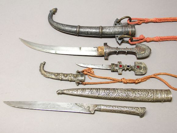 Bonhams : A lot of three eastern daggers -Select US Arms Type-