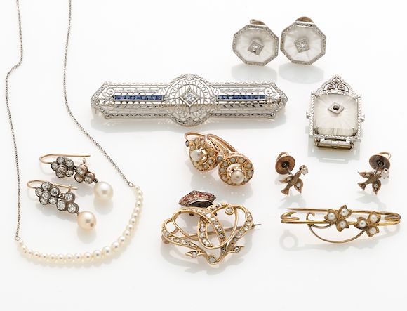 Bonhams : A collection of seed pearl, cultured pearl, rock crystal ...