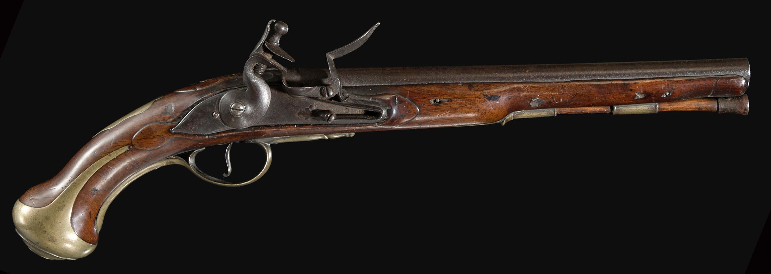 Bonhams : An early Land Pattern flintlock heavy dragoon flintlock pistol
