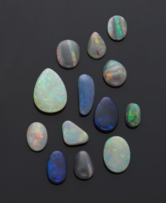 Bonhams : Group of Thirteen Australian Opals