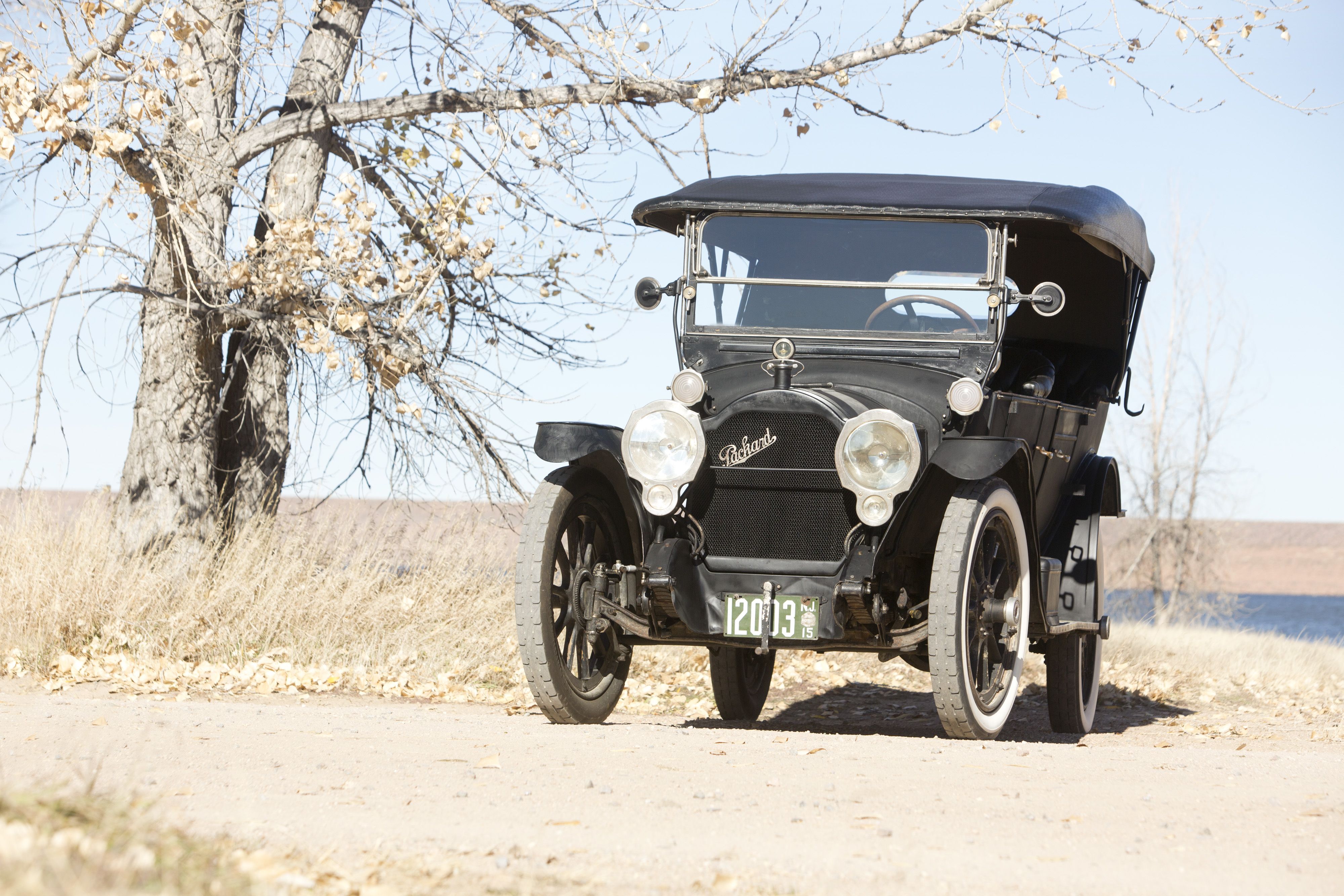 1915 Packard 1-35 Twin Six Seven-Passenger Touring Chassis no. 86193 ...