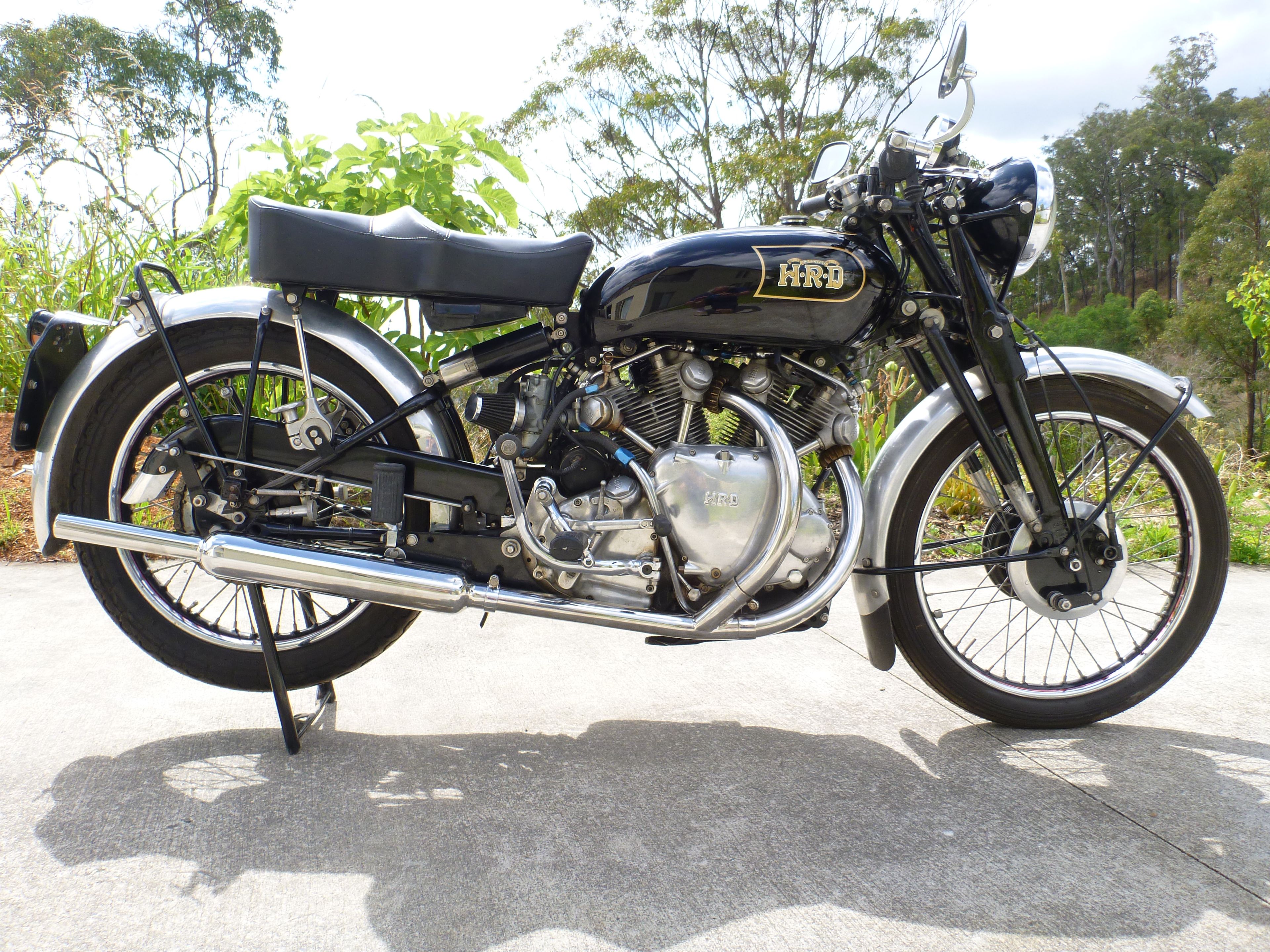 Bonhams Cars : 1947 Vincent Series B Rapide Frame no. R2312 Engine no ...