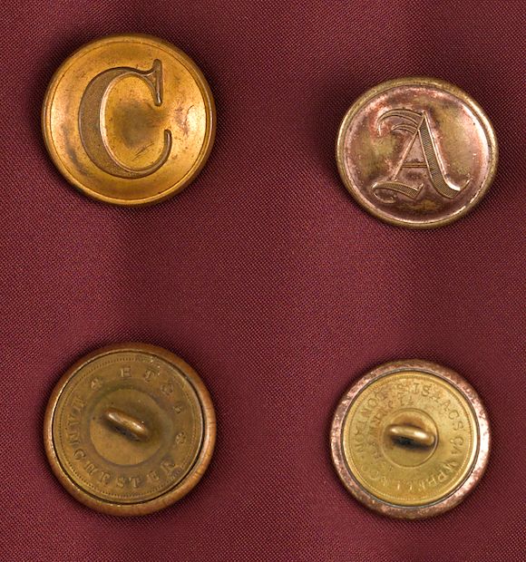 Bonhams : A lot of two Confederate general service buttons