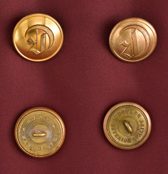 Bonhams : A lot of two Confederate 'Old English E' Engineer's buttons