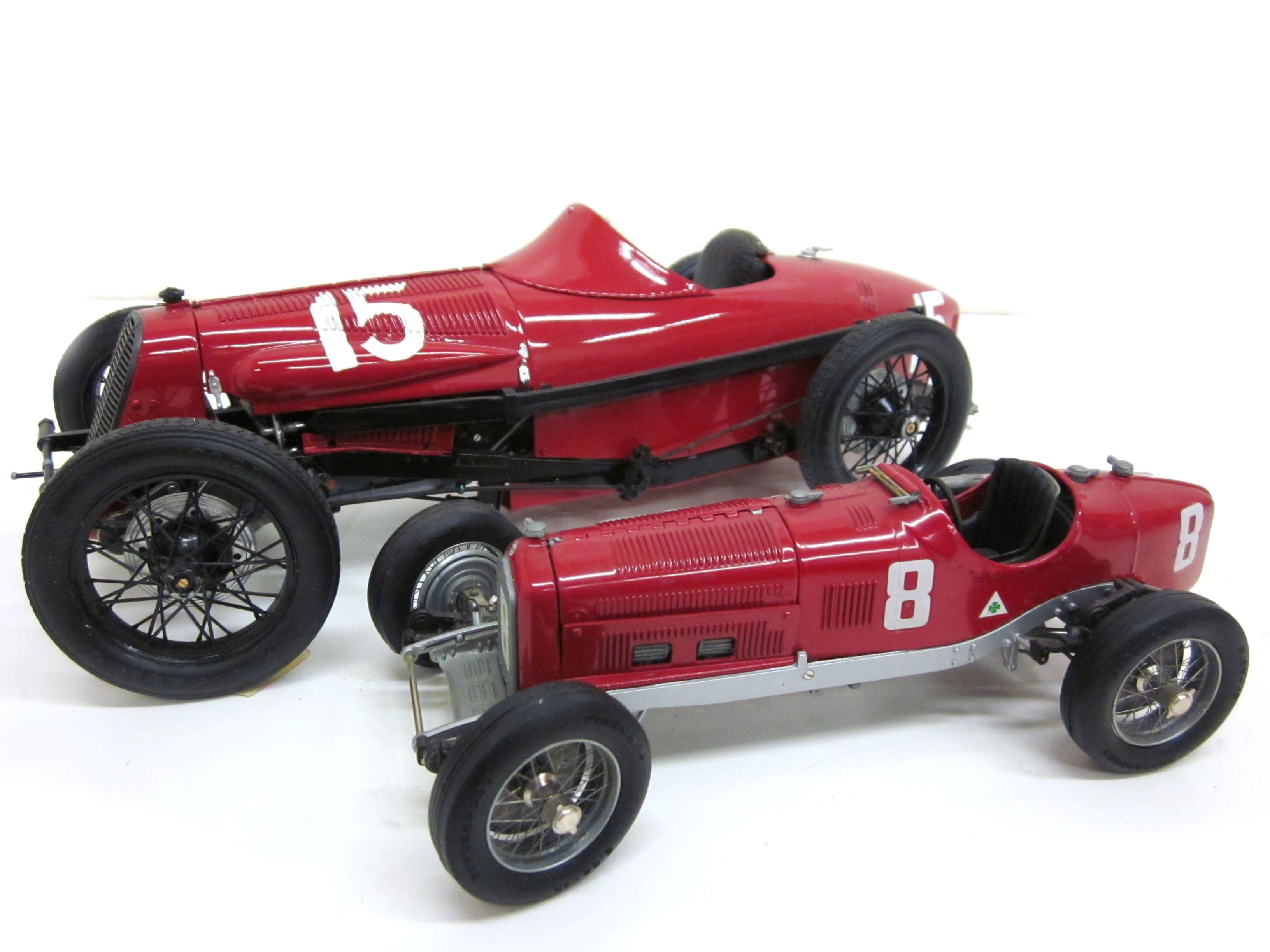 Bonhams Cars : A good lot of two pre-war Italian race car scale models,