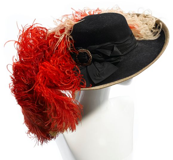Bonhams : A Jeremy Irons hat from The Man in the Iron Mask