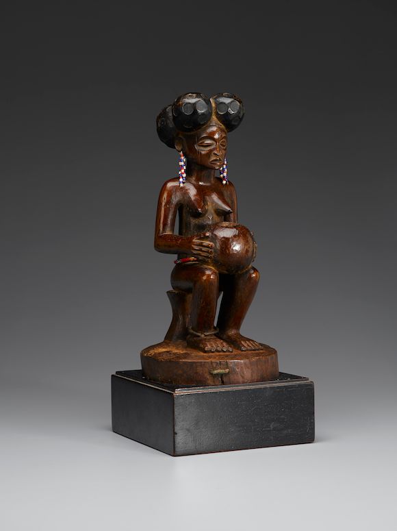Bonhams : Chokwe Seated Female Figure, Angola