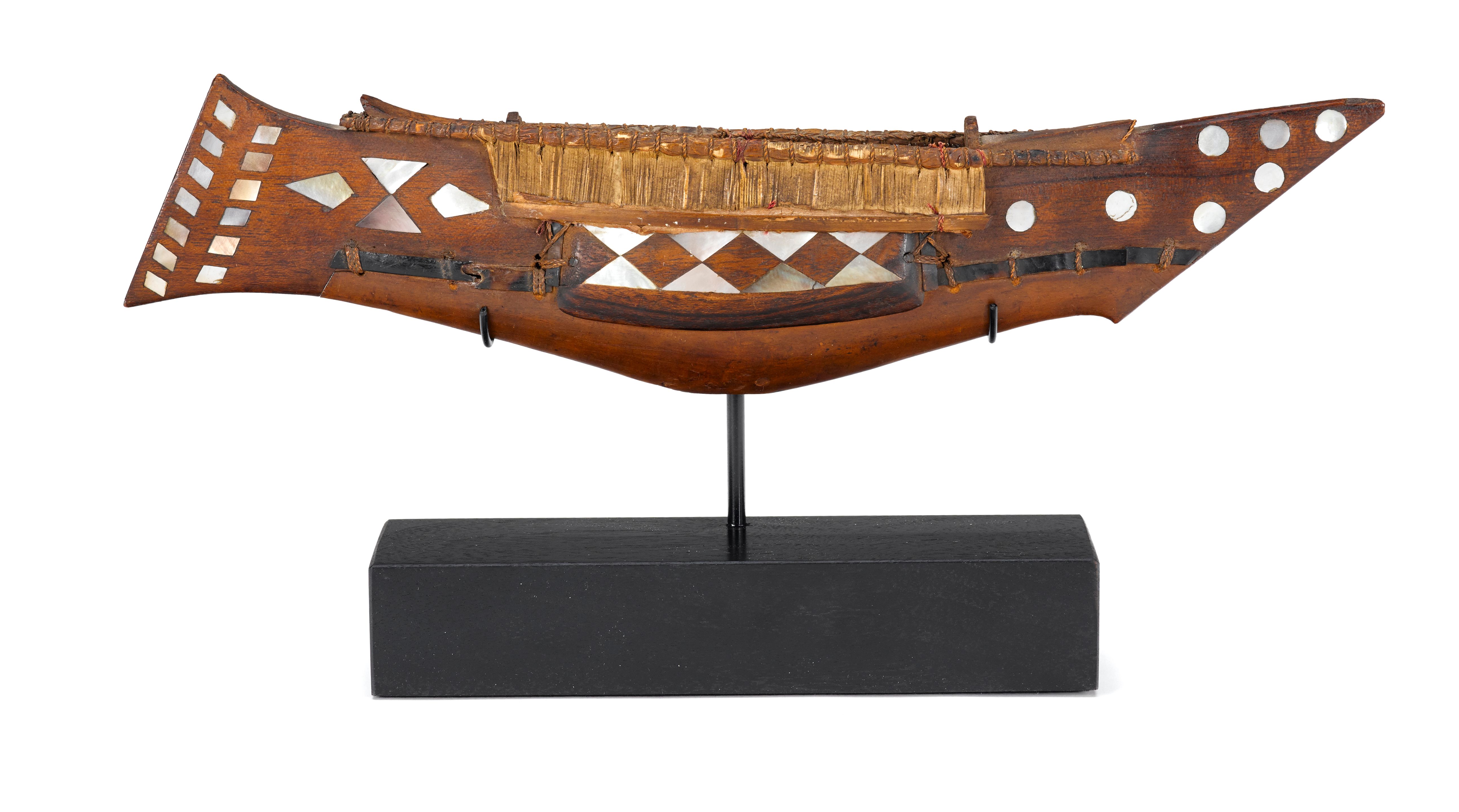 Rare Model Canoe, Manihiki Island, Cook Islands - auctions & price archive