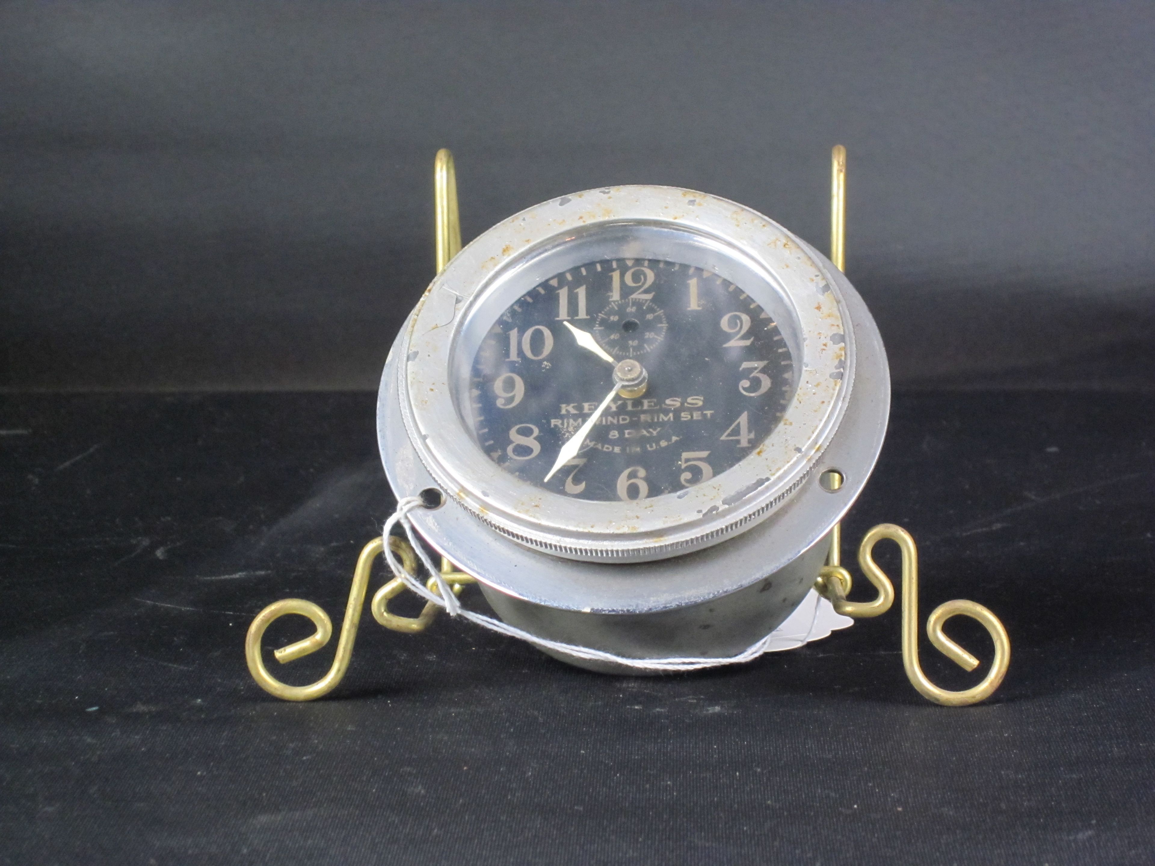 Bonhams Cars : A rim wind-rim set Keyless clock,