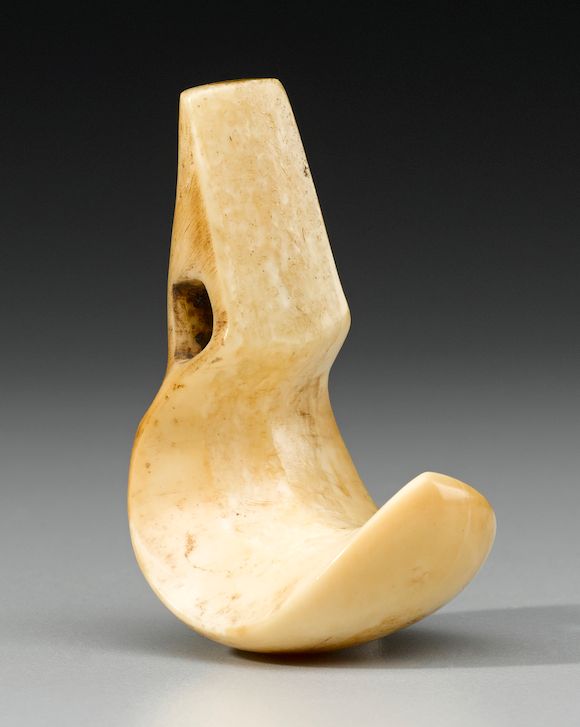 Bonhams : Fine Hook Pendant, Hawaiian Islands