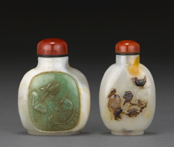 Bonhams : Two agate snuff bottles