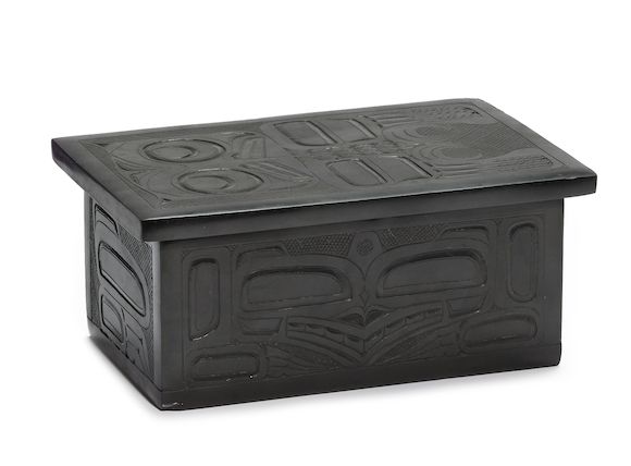 Bonhams : A Haida argillite lidded box