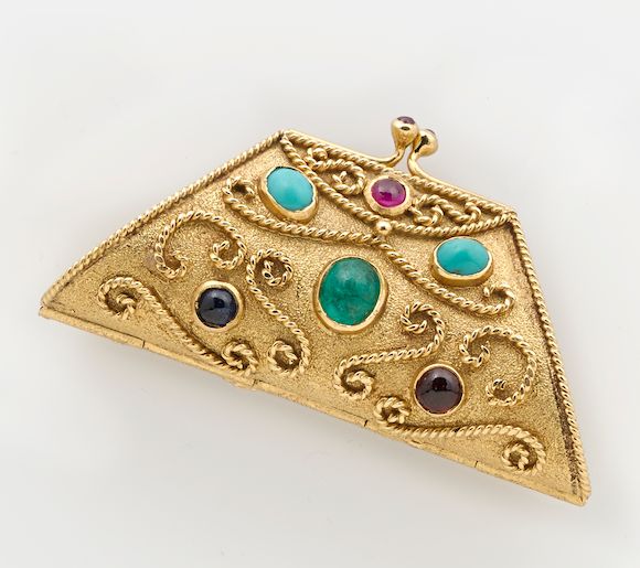 Bonhams : A gem-set and 18k gold purse-shaped pill box