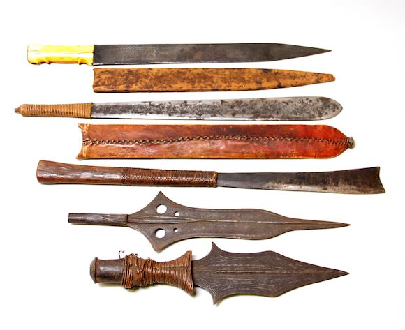 Bonhams : A lot of five ethnographic edged weapons