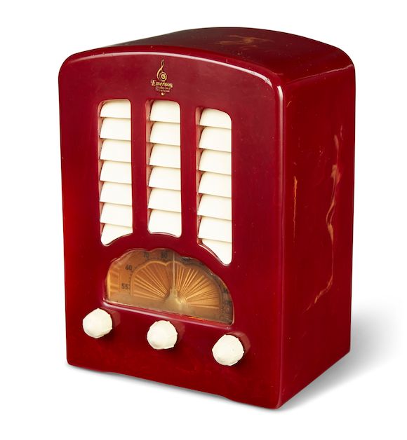 Bonhams : An Emerson BT245 Cathedral radio 1938