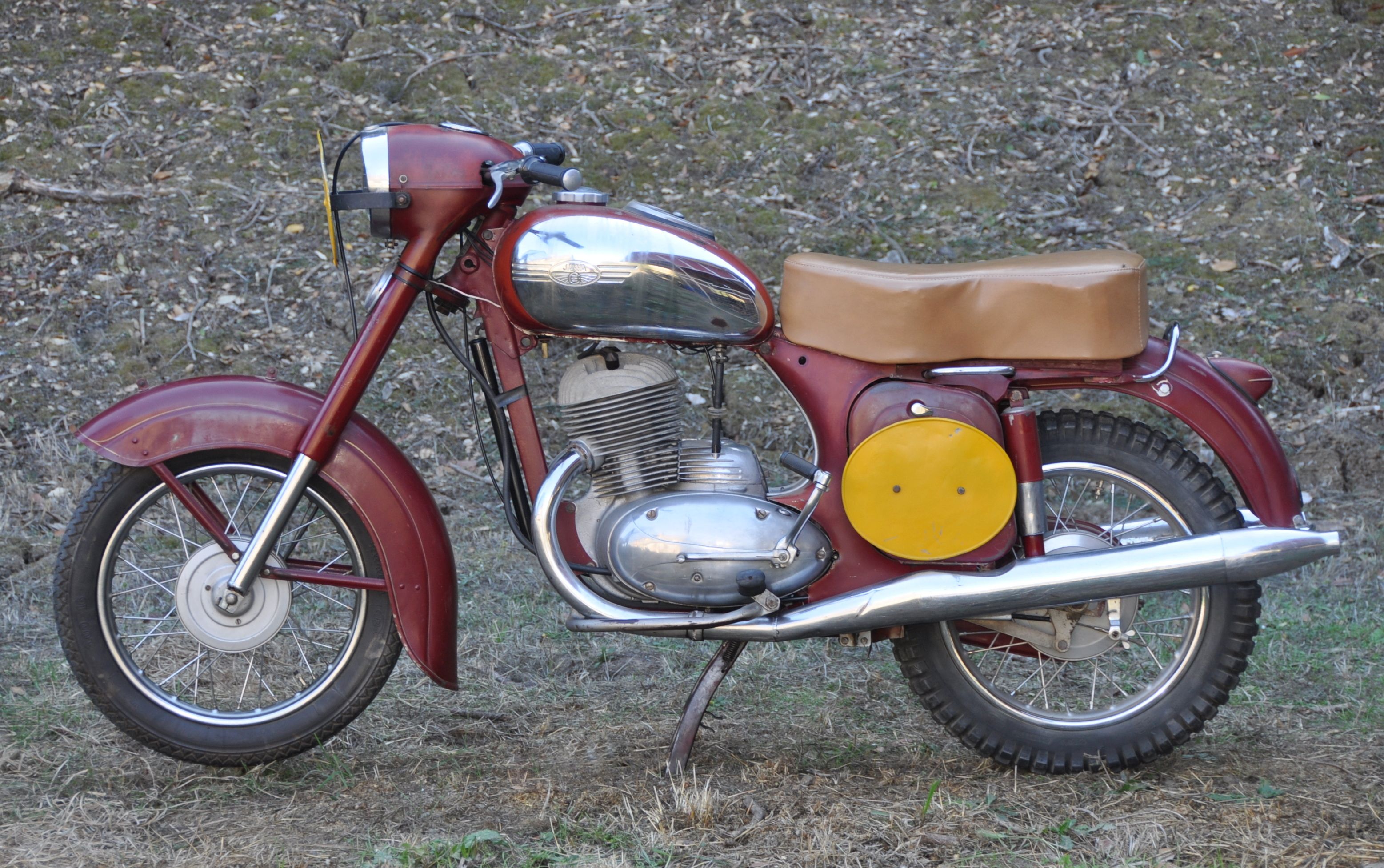 Bonhams Cars : 1957 Jawa 250cc ISDT Replica Engine no. S353-000103