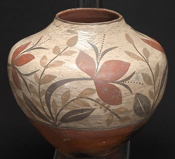 Bonhams : A Zia polychrome jar