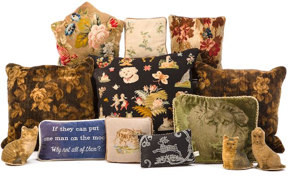 Bonhams : Thirteen assorted throw pillows most 20th century