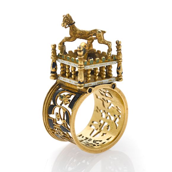 Bonhams : A traditional enamel and 18k gold Jewish wedding ring