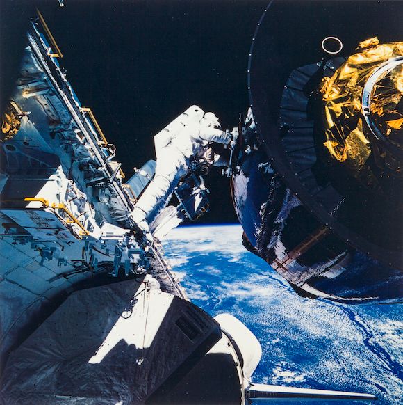 Bonhams : SPACE SHUTTLE: STS 51-I