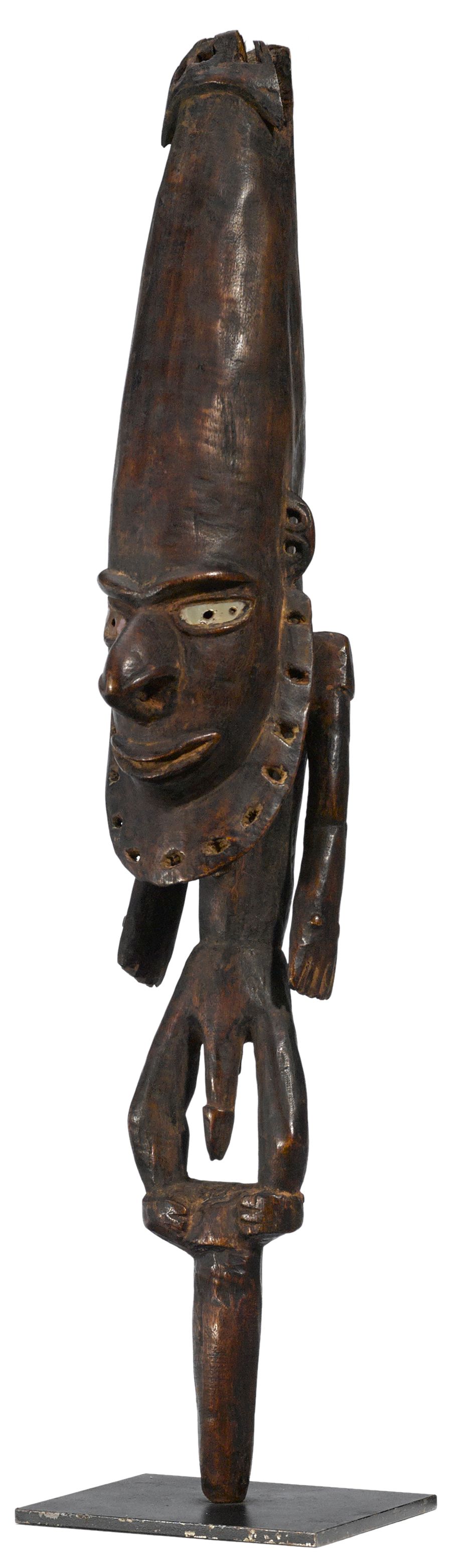 Bonhams : Biwat (Mundugumor) Male Ancestor Spirit Figure from a Sacred ...