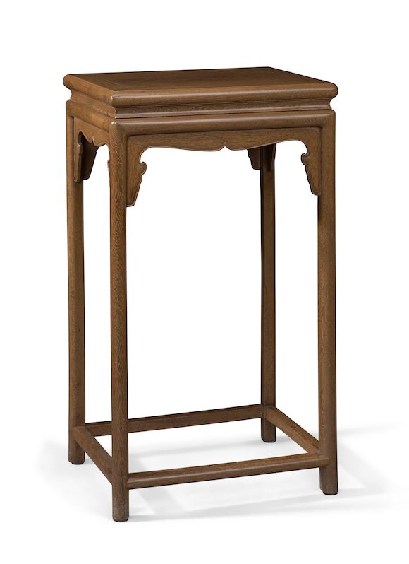 Bonhams : A Jichimu stand