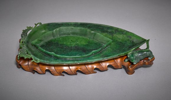 Bonhams : A carved Mughal-style jade dish