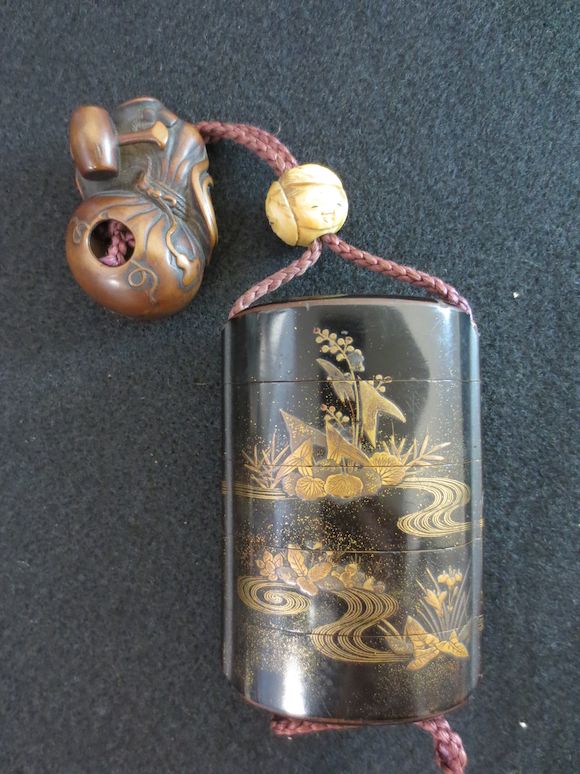 Bonhams : Two ivory boxes and a lacquer inro Meiji era