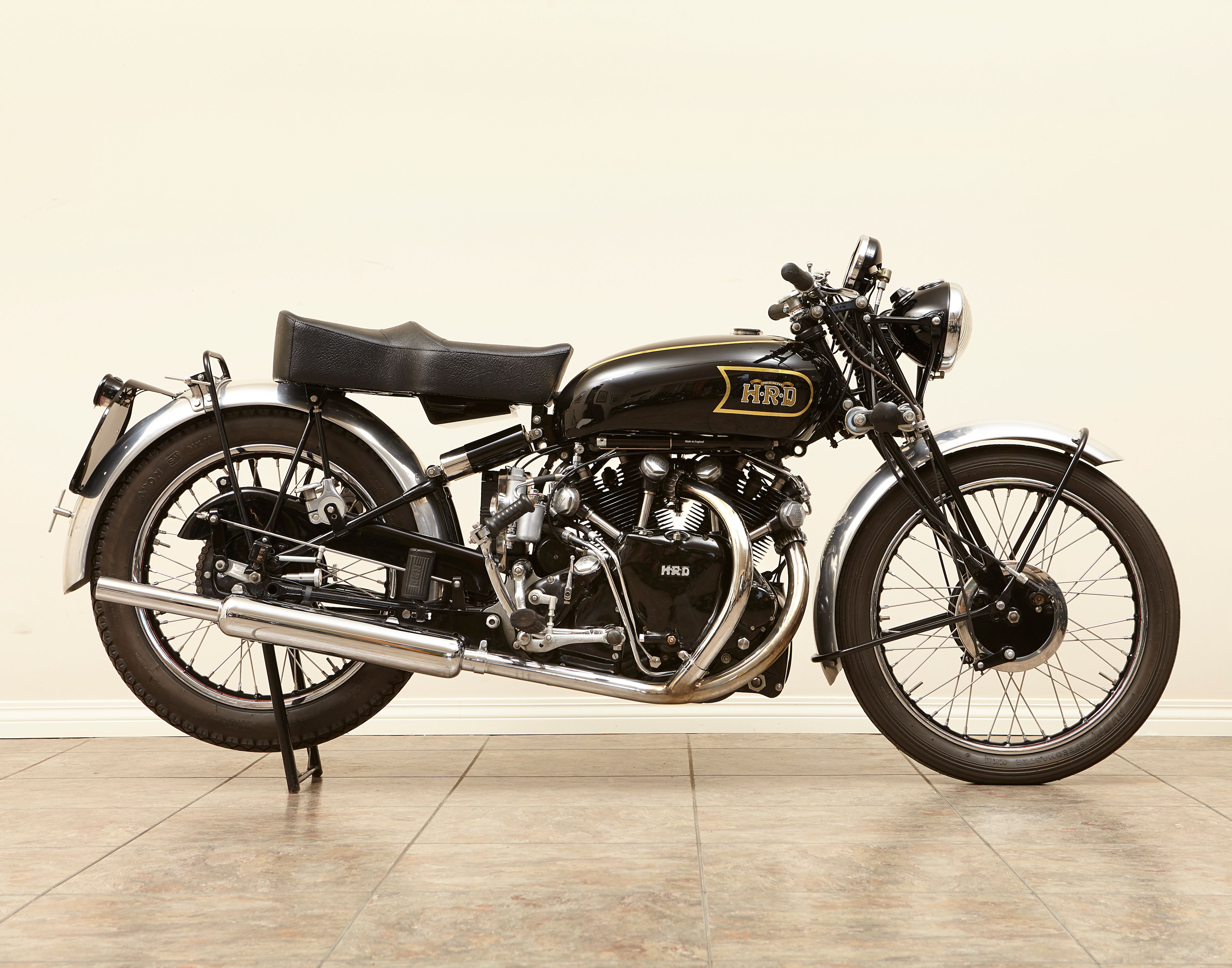 Bonhams Cars : 1949 Vincent 998cc Series B Black Shadow Frame no. F10AB ...
