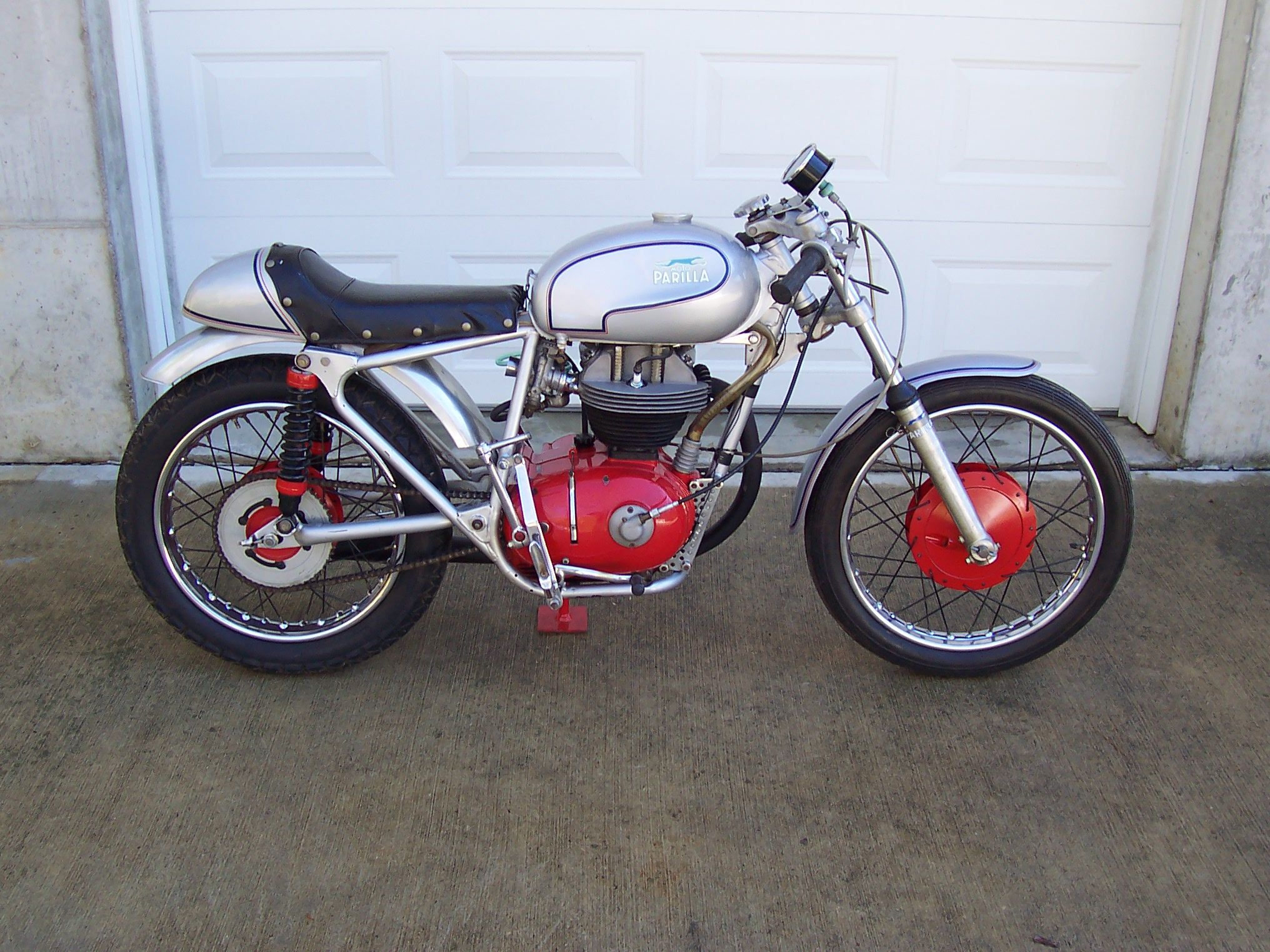 Bonhams Cars : 1965 Parilla Wildcat Racer Frame no. 700263 Engine no ...