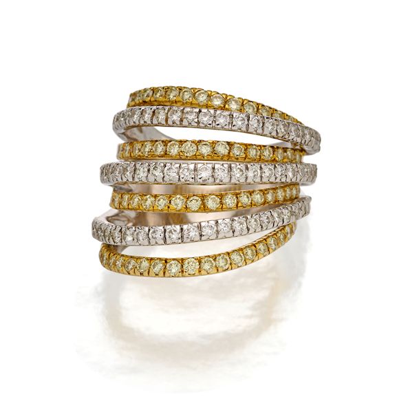 Bonhams : A diamond, colored diamond and 18K bi-color gold ring