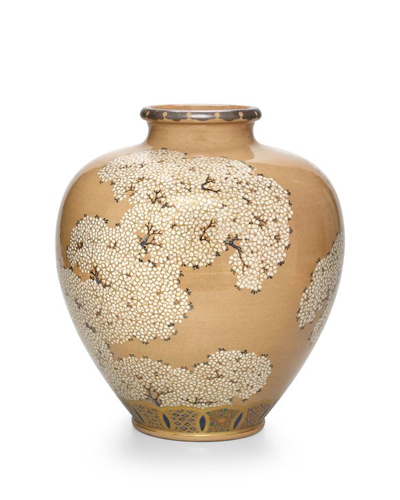 Bonhams : Ito Tozan (1846-1920) A porcelain vase Meiji era (1868-1912 ...