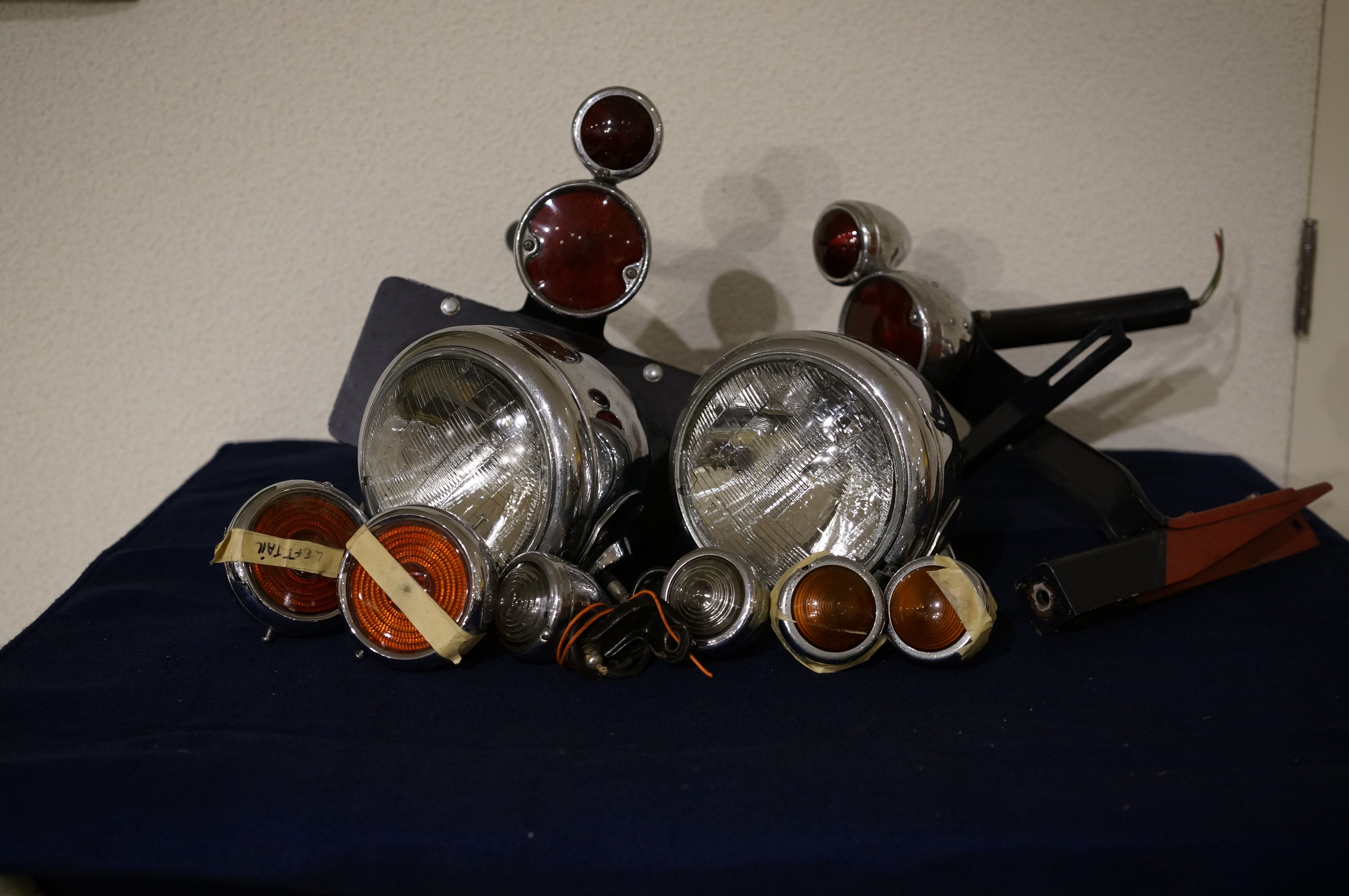 Bonhams Cars : Assorted American Lighting