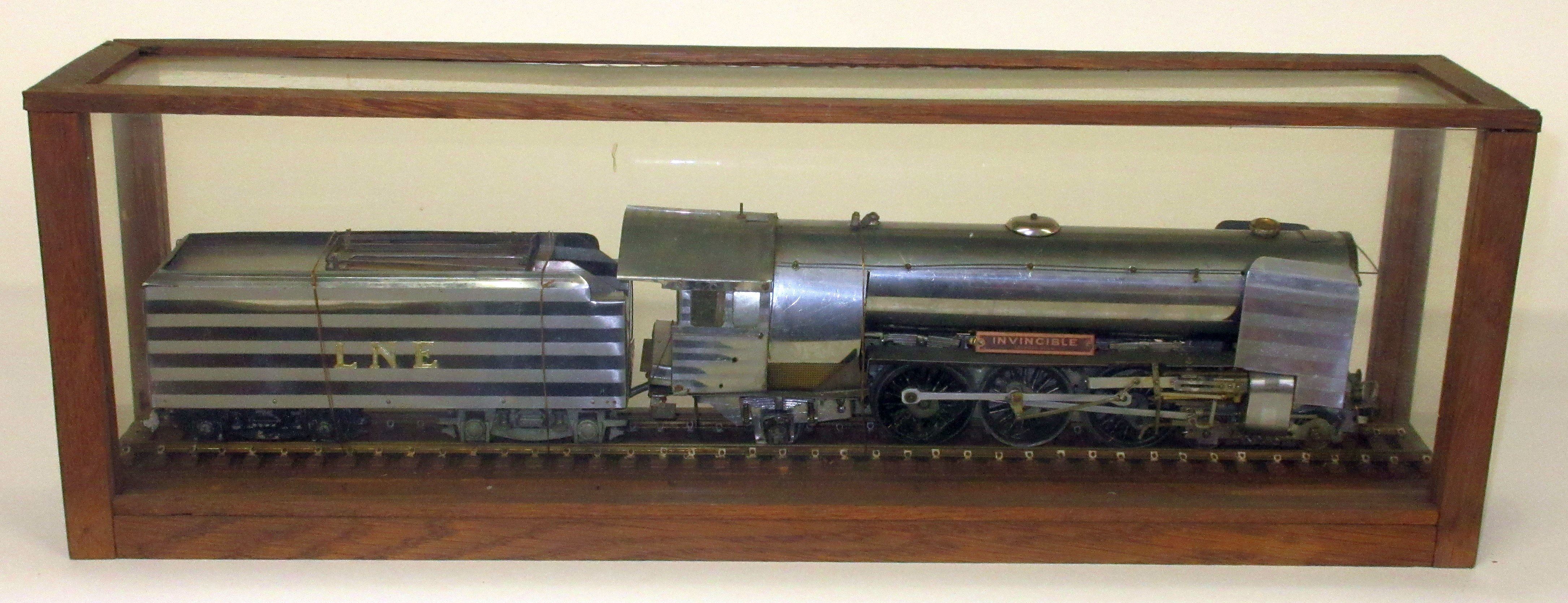 Bonhams Cars : A hand-built model European O gauge Invincible 4-6-2 ...