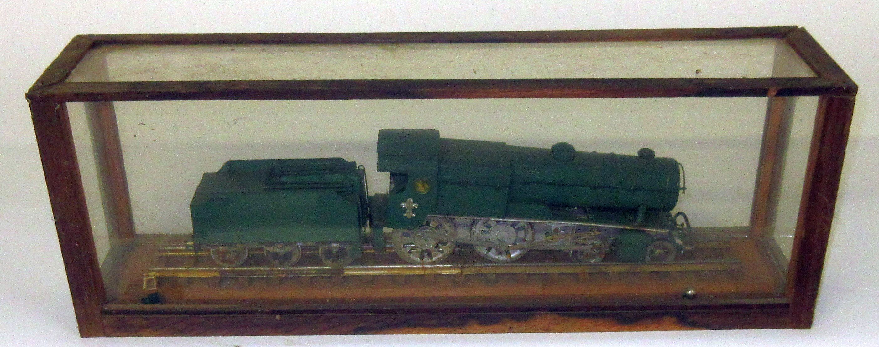 Bonhams Cars : A hand-built model European O gauge 4-4-0 steam locomotive,