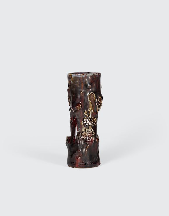 Bonhams : a Shiwan pottery tubular vase Late Qing/Republic period