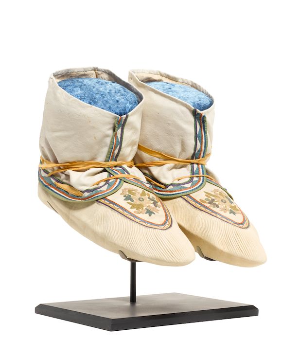 Bonhams : A pair of Cree or Metis embroidered moccasins