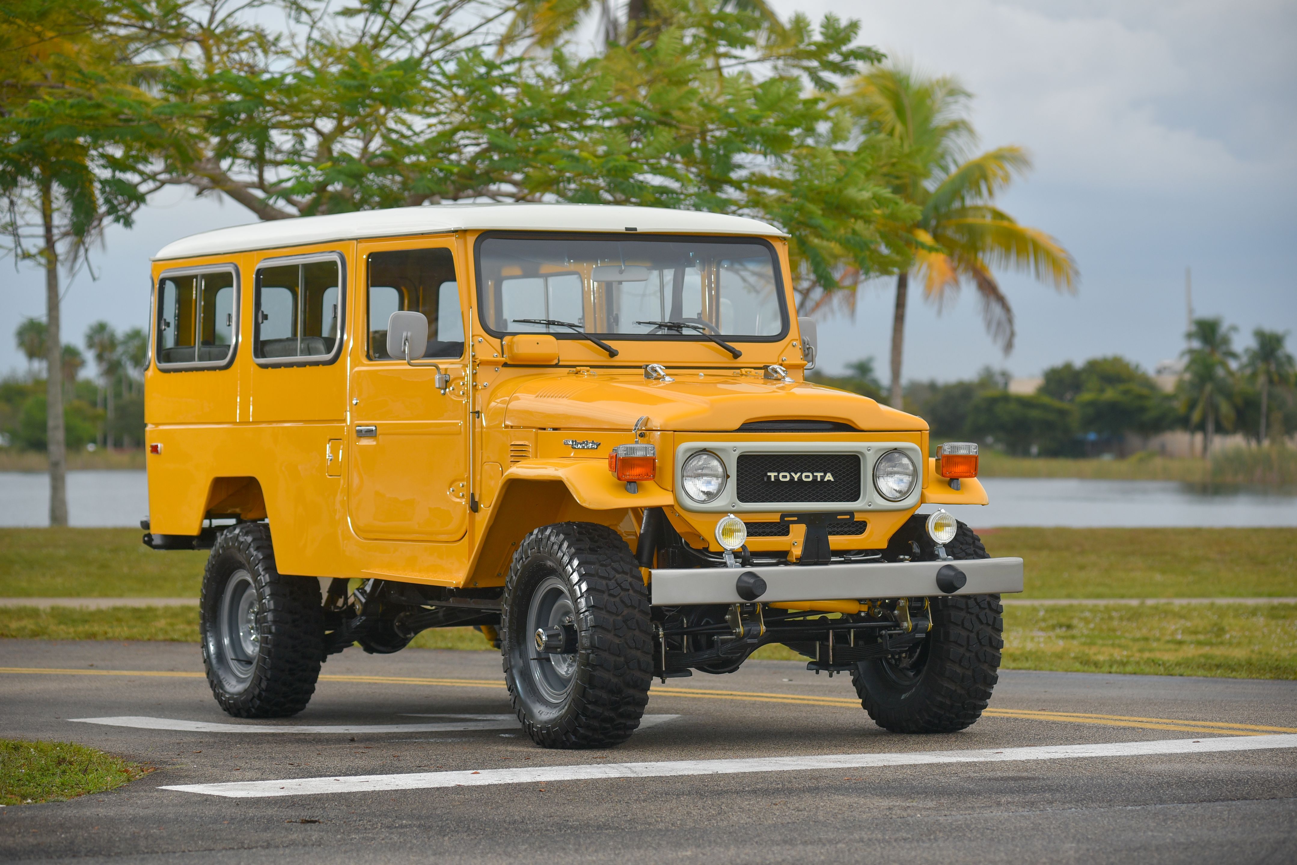 Bonhams Cars : 1983 Toyota FJ45 'Troopy' Chassis no. FJ45941877 Engine ...