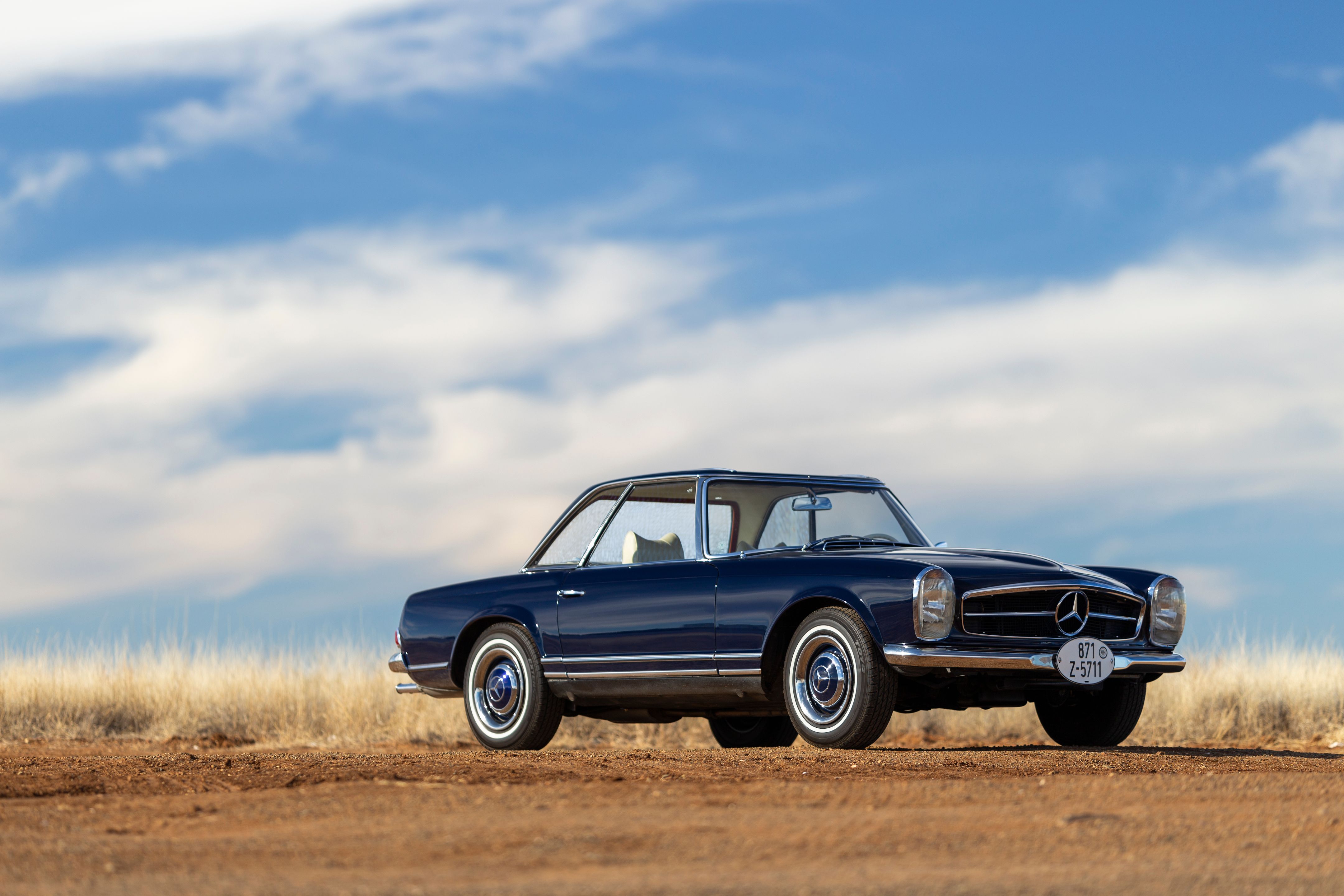 1965 Mercedes-Benz 230SL Roadster with Hard Top Chassis no. 113042-10 ...