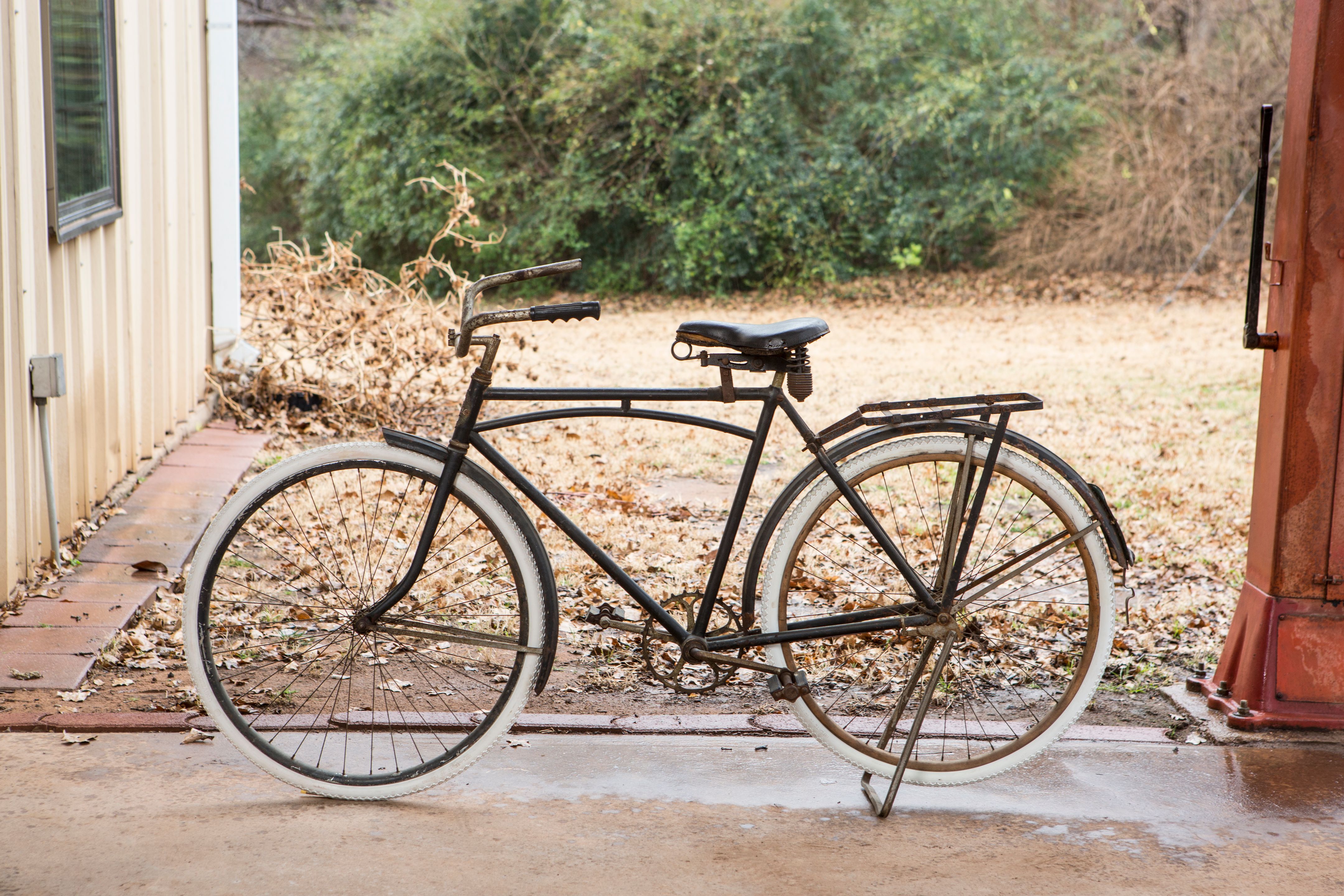 Bonhams Cars : A POPE 'ARCH-BAR' SAFETY BICYCLE BY THE WESTFIELD ...