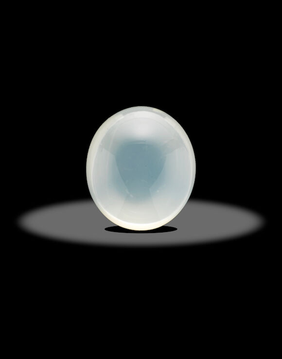 Bonhams : Star Moonstone